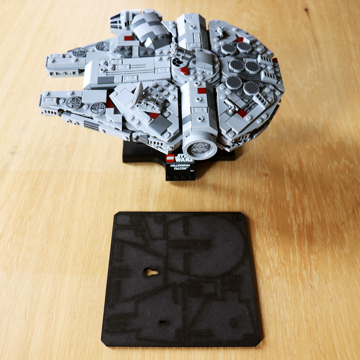 Wall mount for LEGO 75375 – Midi scale Millennium Falcon – Laser cut ...